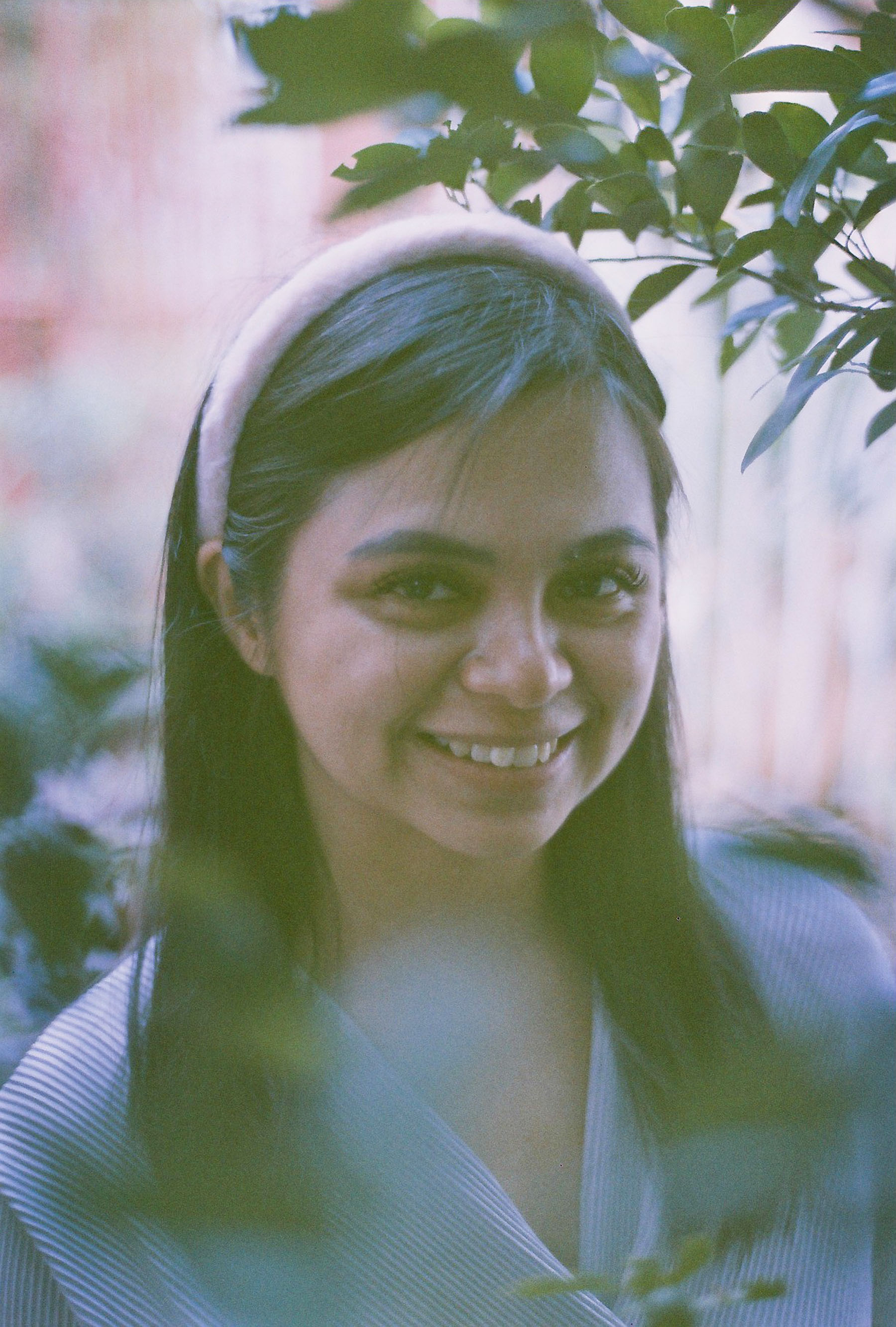 Shooting a 2-decade-old expired film | Konica Centuria 200 – King